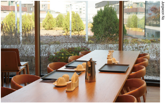 Welcome to Irum Lounge!
